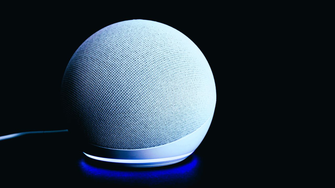 Alexa, ¿me escuchas? - (CASI) LITERAL